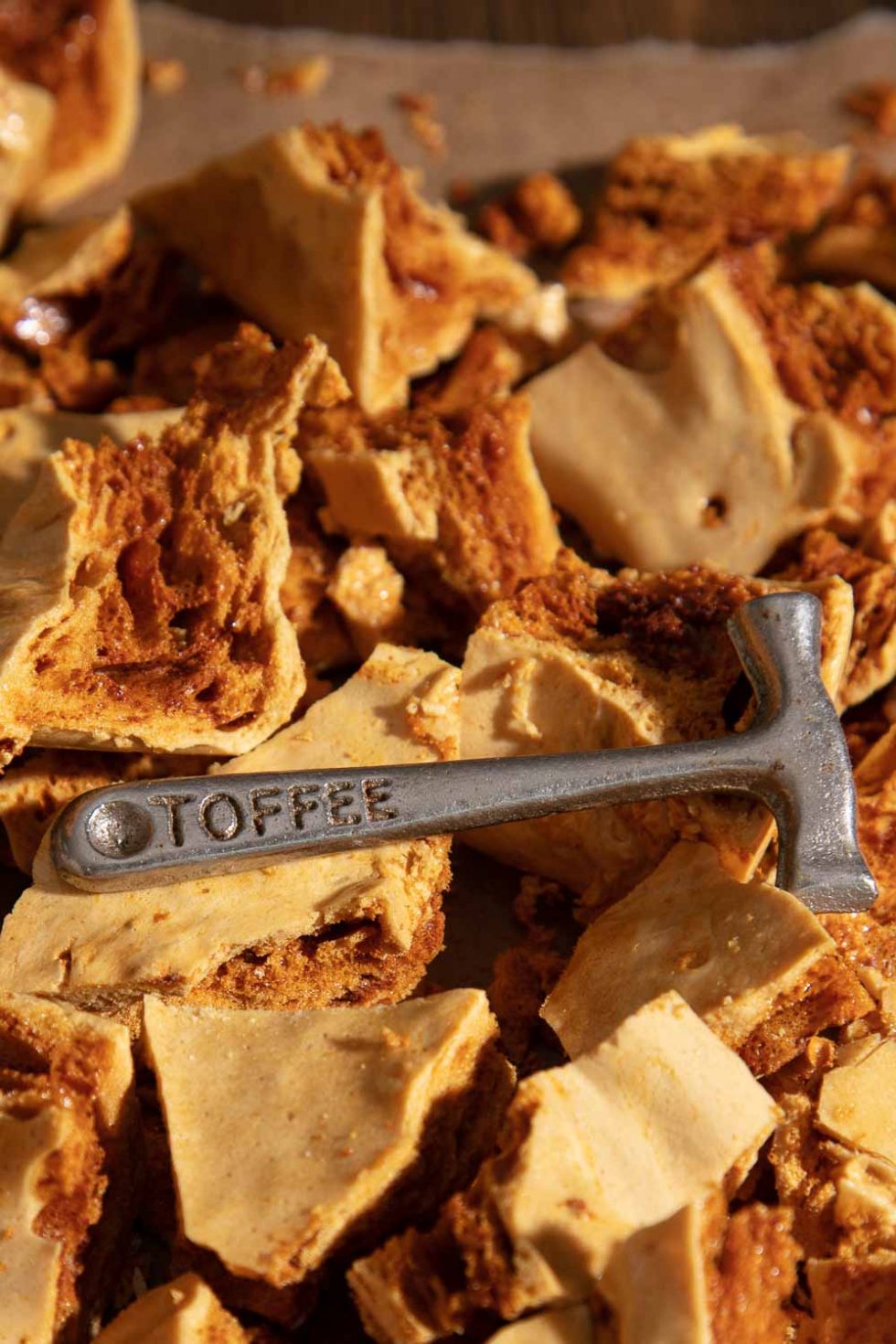 How To Make Cinder Toffee Honeycomb - thinlyspread.co.uk